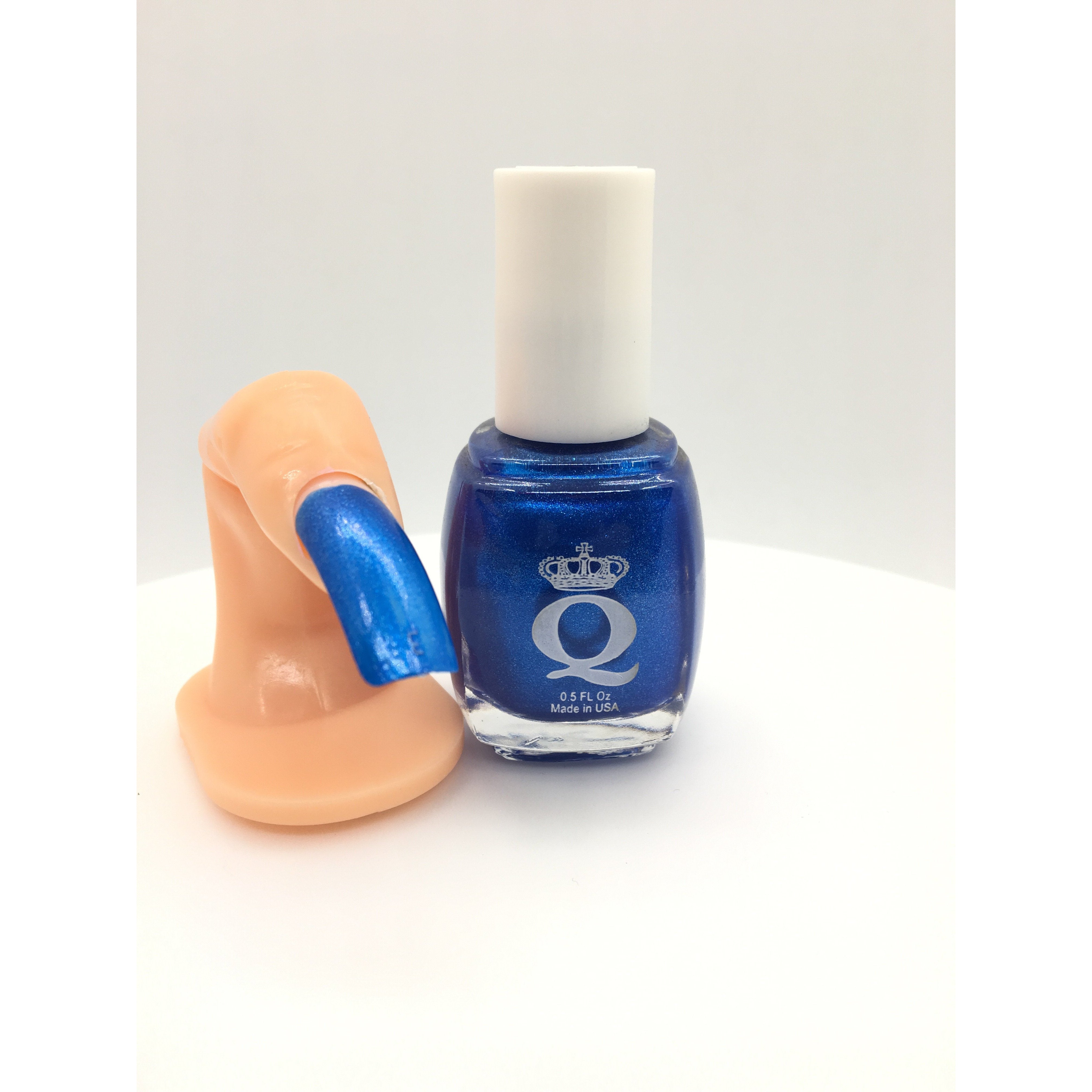QUEEN POLISH - 028 RAGING BULLS – Queen Nails & Beauty Supplies
